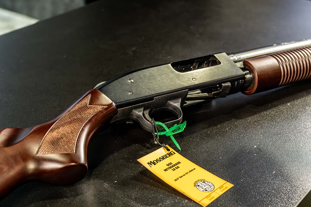Features of Mossberg 500 Tactical Pump Shotgun [Video] - GunBroker.com